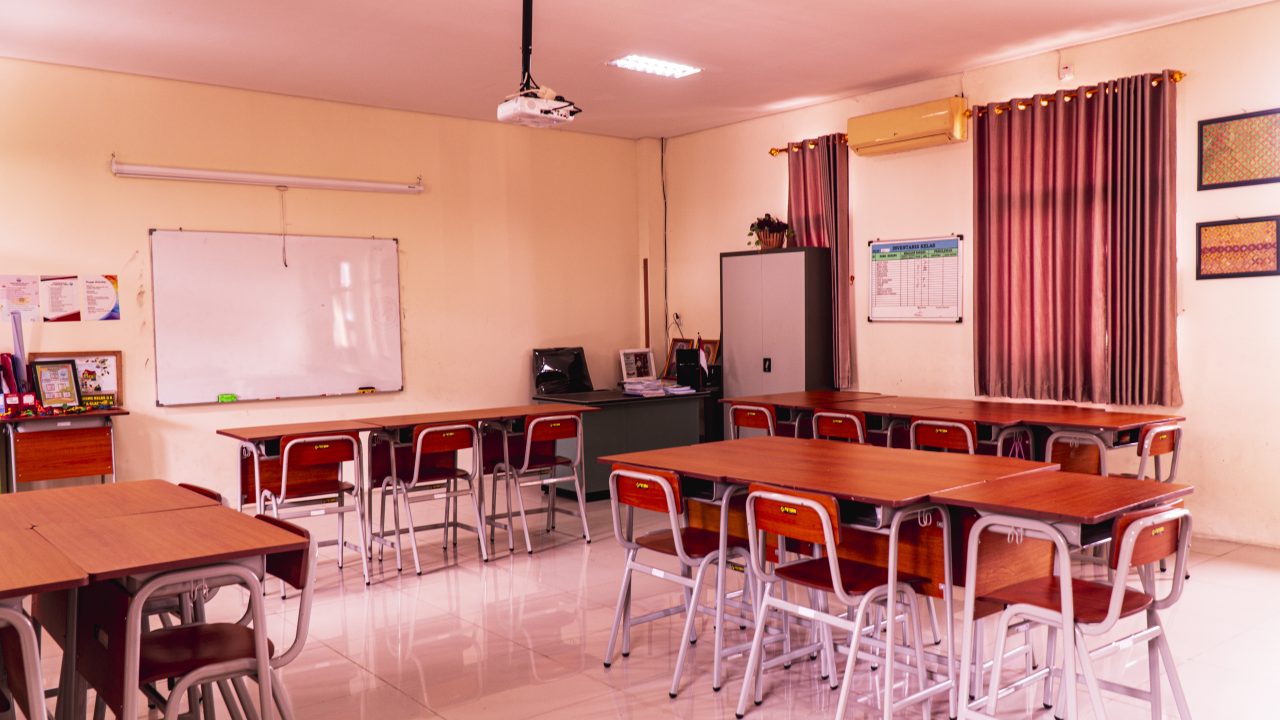 Sarpras | SD LABSCHOOL UNNES